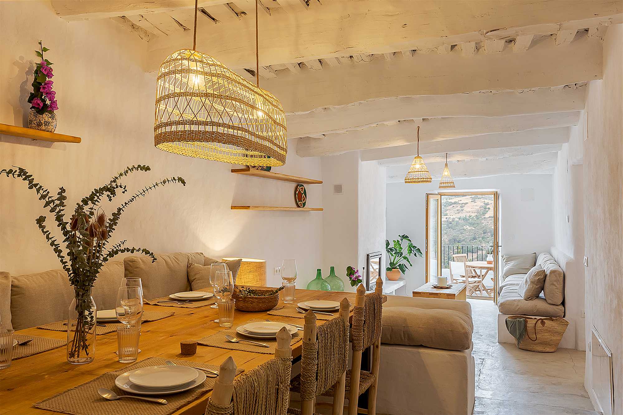 Javier Escobar Designs Rural Retreat in Granada – Spain for Design